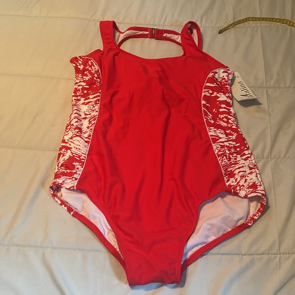 Catalina | Swim | Catalina One Piece Red And White Swimsuit Size 2x Nwt ...